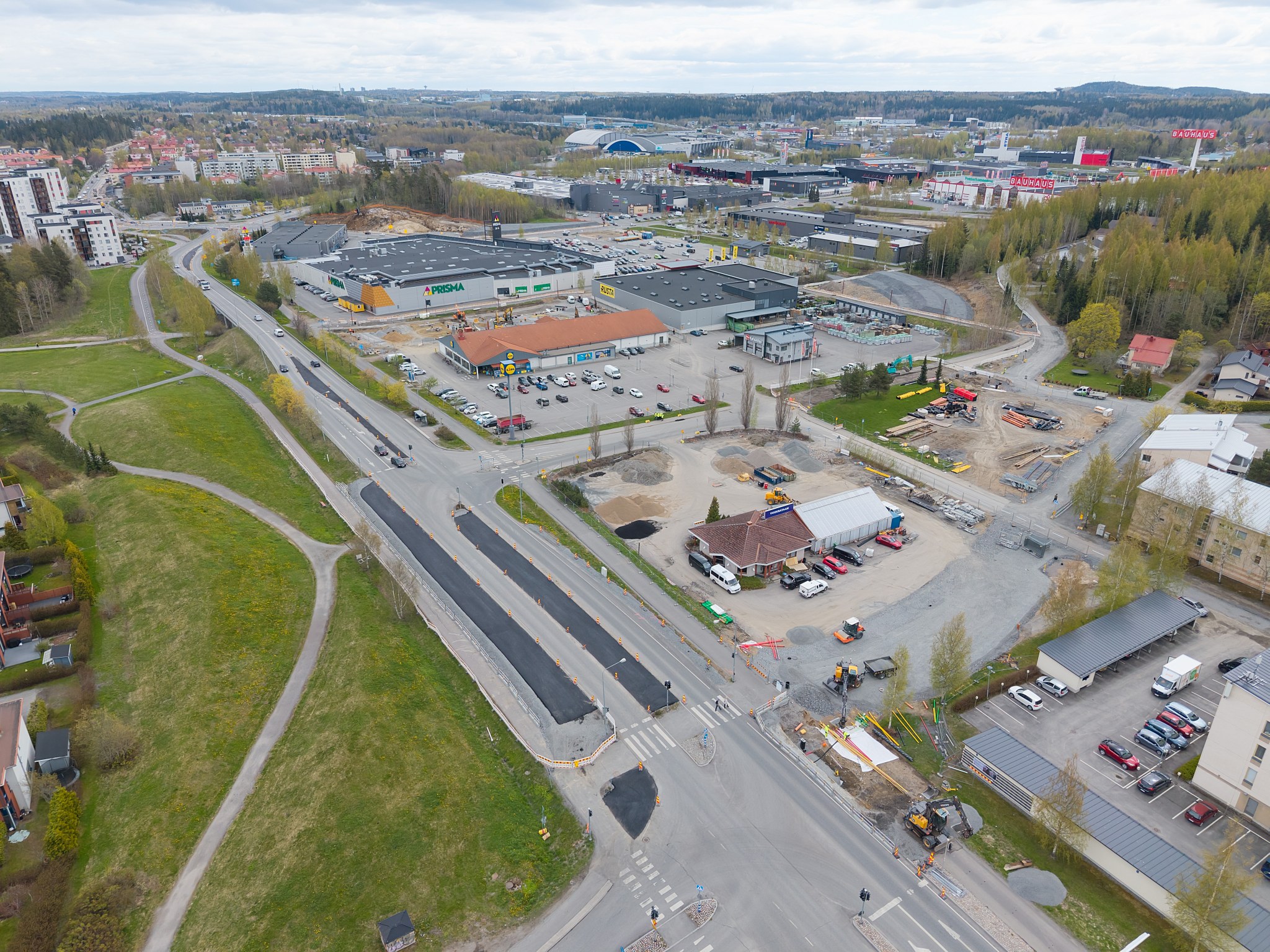 Pirkkalan Partolaan lisää liikenneympyröitä Ratikkatöiden ajaksi – Naistenmatkantiellä käyttöön ...